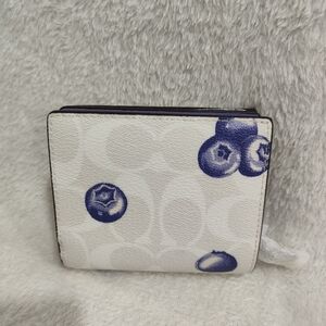 Coach | Bags | Snap Wallet In Signature Canvas With Blueberry Print ...